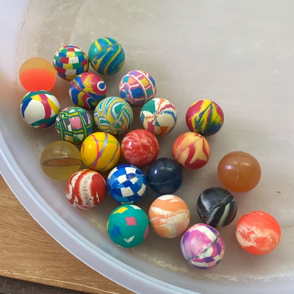 The Unbranded Brand | Toys | 23 Of Bouncy Balls Lot Rubber Superball ...